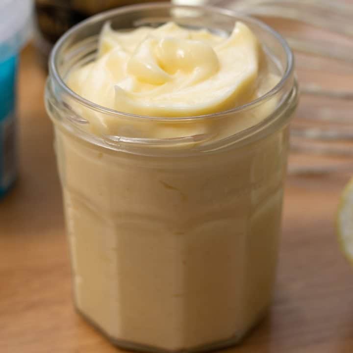 Homemade French Mayonnaise (quick and foolproof!)