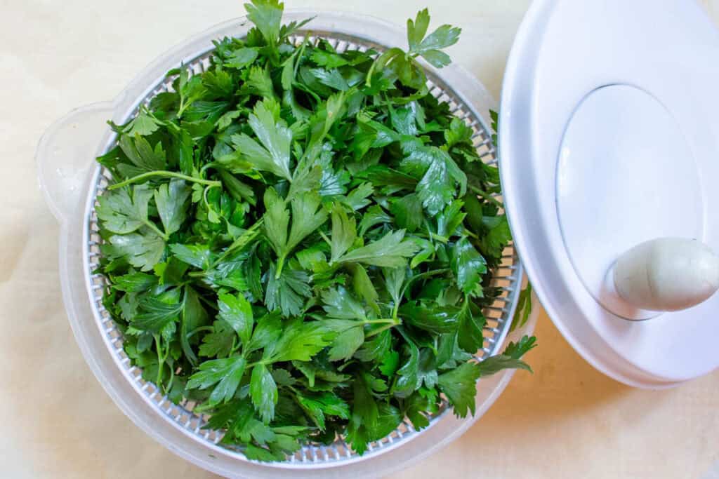 Authentic Lebanese Tabbouleh (Parsley Salad)